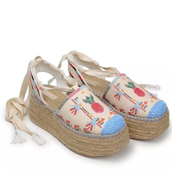 FARM Rio | Shoes | Farm Riowomens White Paradise Bead Embellished ...